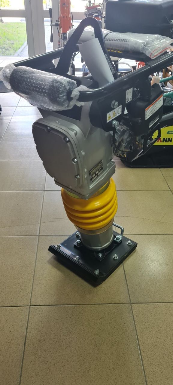 Mai Compactor/трамбовка Batmatic Cv70h