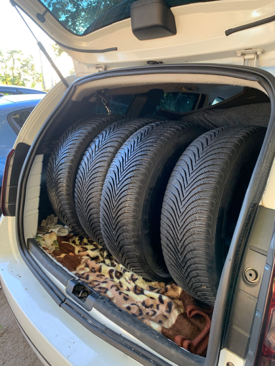 Vând anvelope MICHELIN