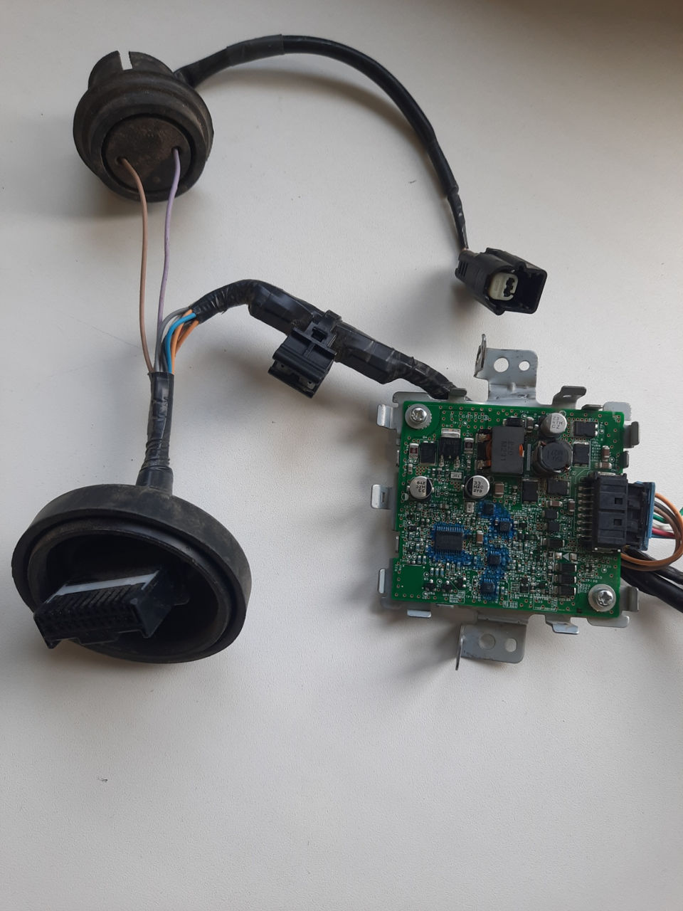 Запчасти фары Toyota 2017-2025