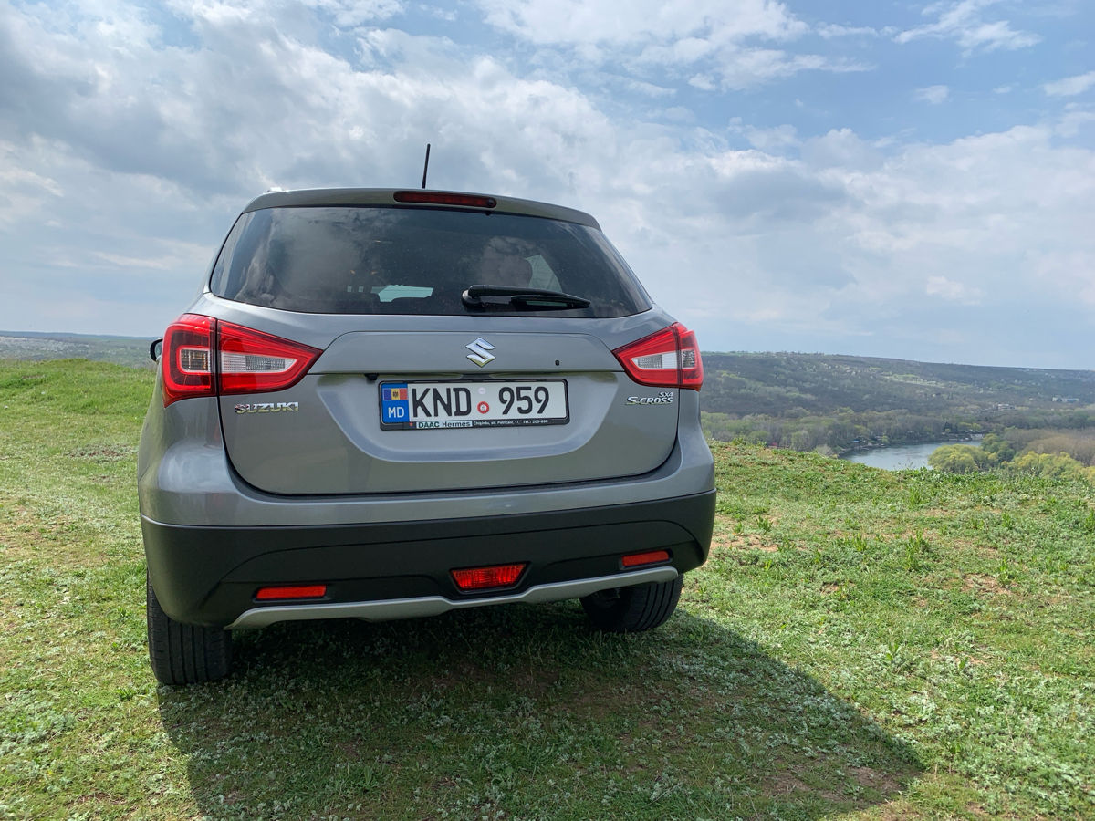 Suzuki S-Cross