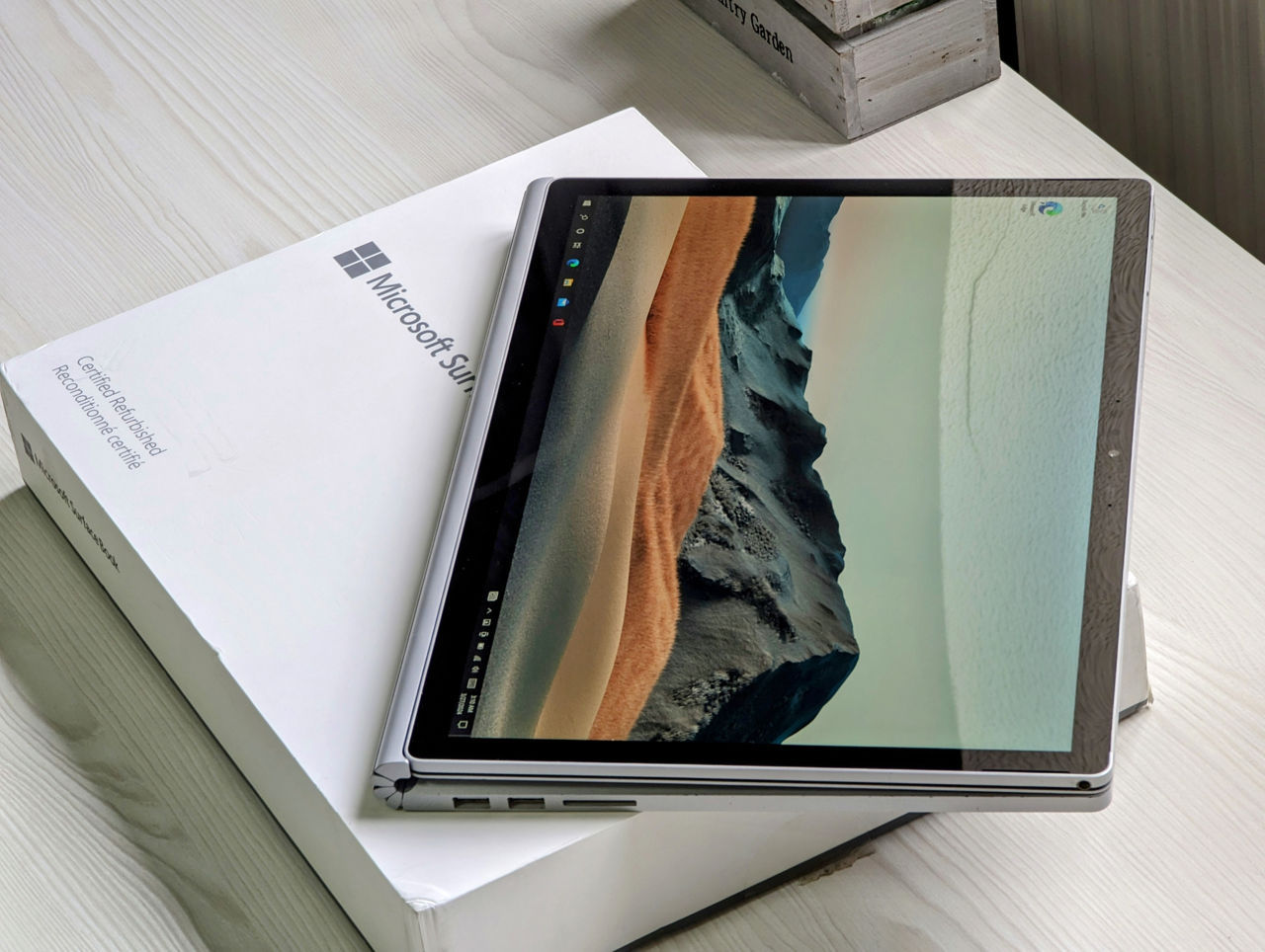 Microsoft SurfaceBook 3 15" (Core i7 1065G7/16Gb DDR4/256Gb SSD/Nvidia GTX 1660 Ti/15" 4K)