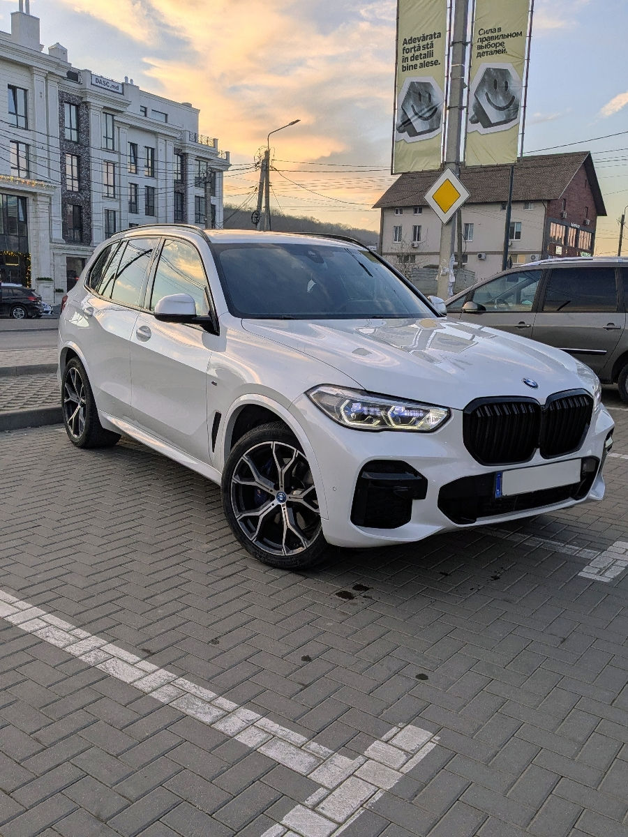 BMW X5 2021 г. с пробегом 40000 км, Дизель, 59900