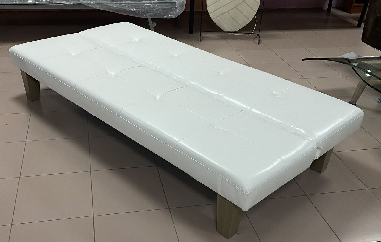 Canapea.Divan 1700 lei