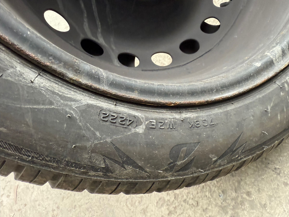 Set roti originale Renault 5x114 R 16 cu anvelope 205/55 R16 iarna