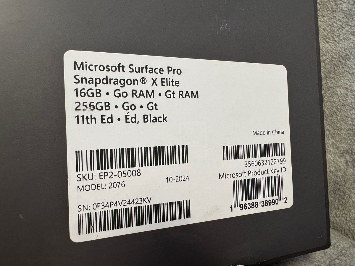 Microsoft Surface Pro 11 Black Edition 16/256Gb X Elite Sigilat!