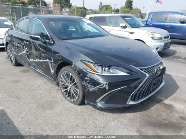 Lexus ES Series