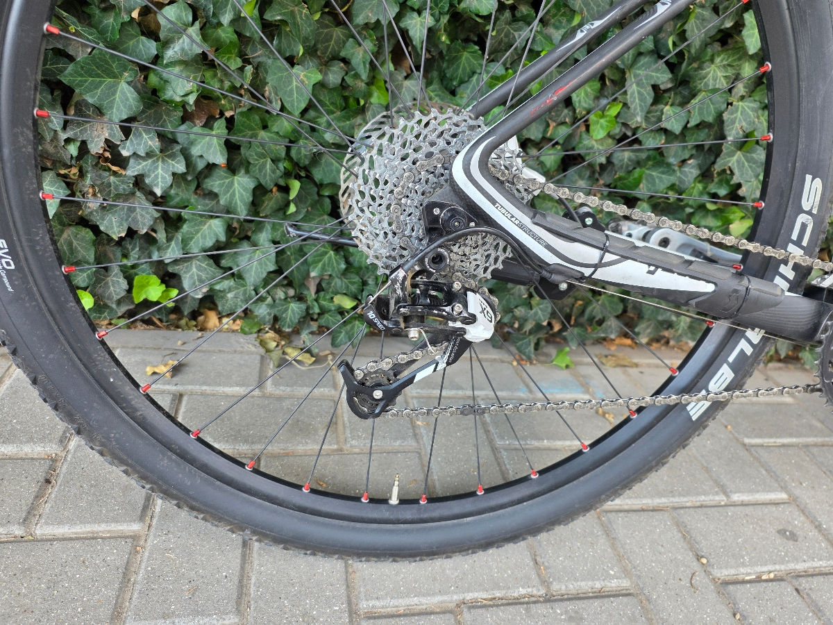 Scott scale Pro карбон 29 калеса