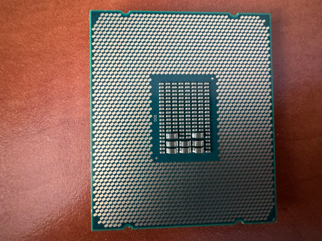 Xeon E5 2630L v4 CPU 10 cores / 20 threads