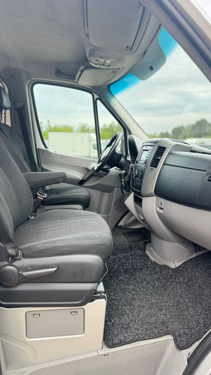 Mercedes SPTINTER 6 Loc an. 2015 cu rulaj, Diesel, 14500