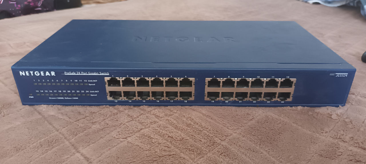 Netgear Prosafe 24 Port Gigabit Switch JGS524 v2