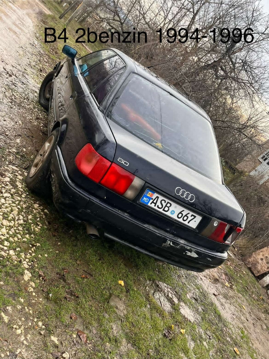 Audi 80 an. 1996 cu rulaj 250000 km, Benzină, 7000 MDL