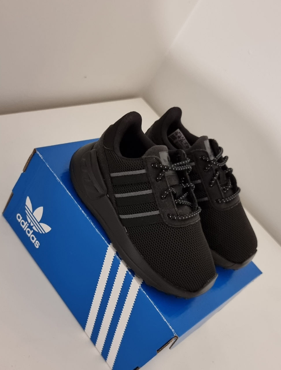 Adidas și Timberland, mărimea 24, originale, noi