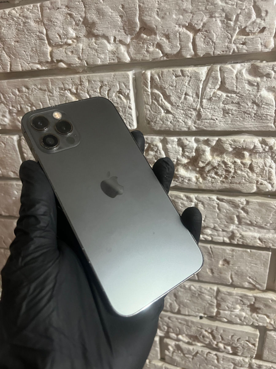 Vînd iPhone 12pro 128gb