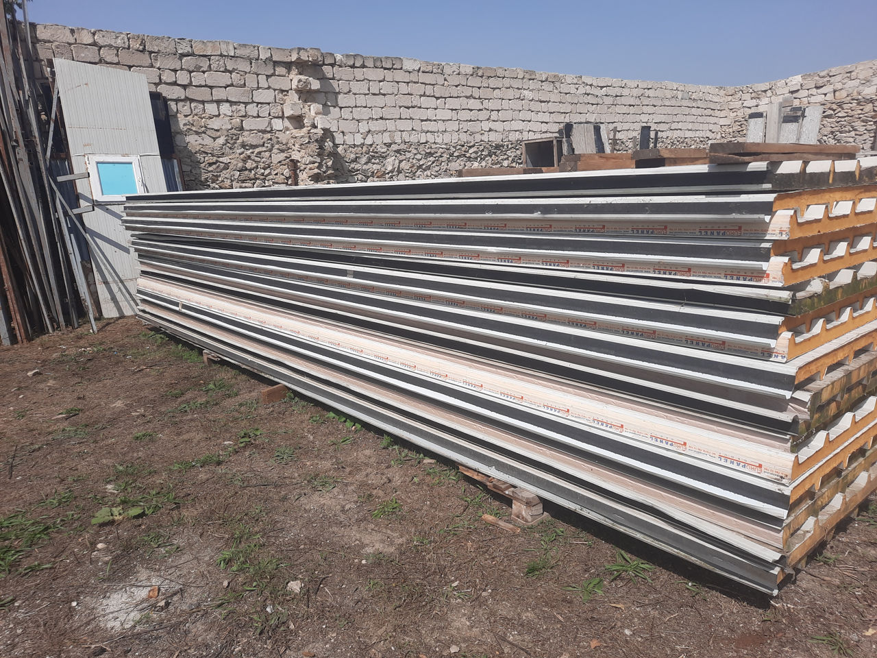 Cumpar sandwich panel