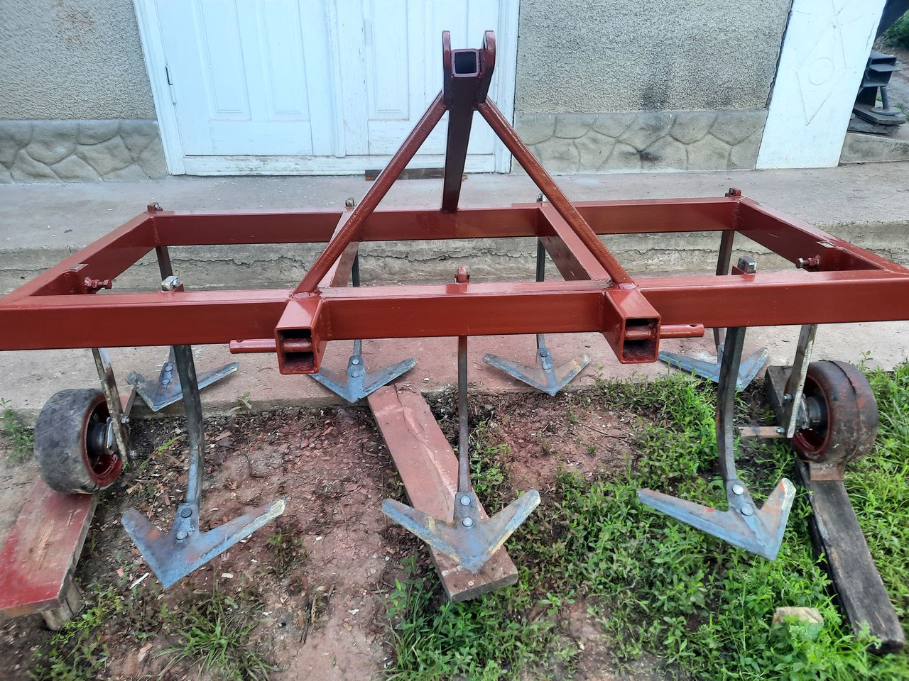 Cultivator pentru minitractoare de la 20 cai in sus
