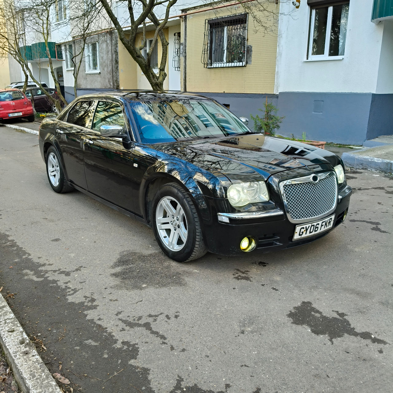 Chrysler 300c 2007 г. с пробегом 32000 км, Дизель, 3750