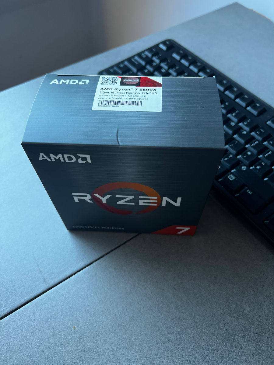 AMD RYZEN 7 5800X