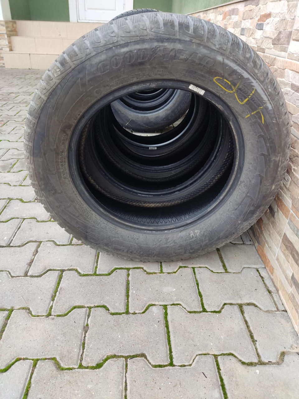 Vind anvelope de iarna.