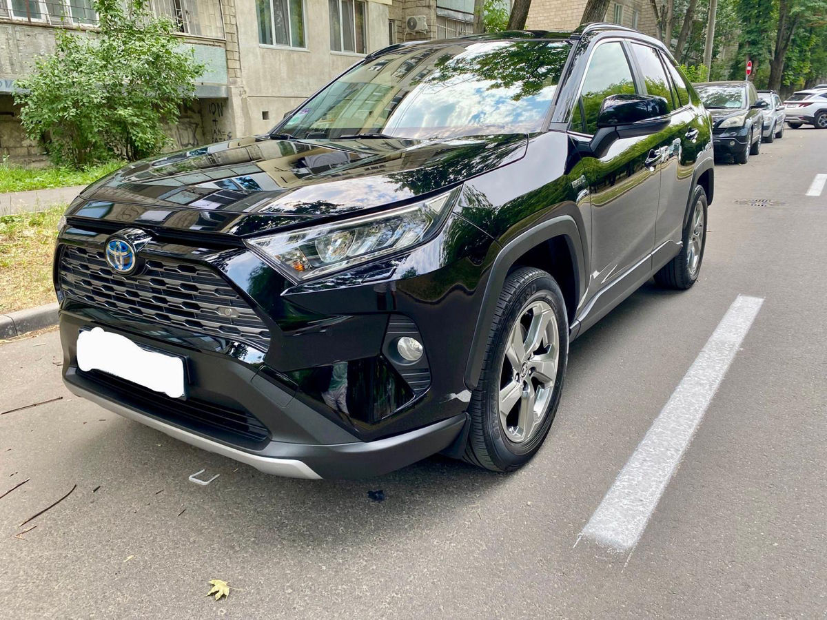 Toyota Rav 4 an. 2021 cu rulaj 135000 km, Hybrid, 24200