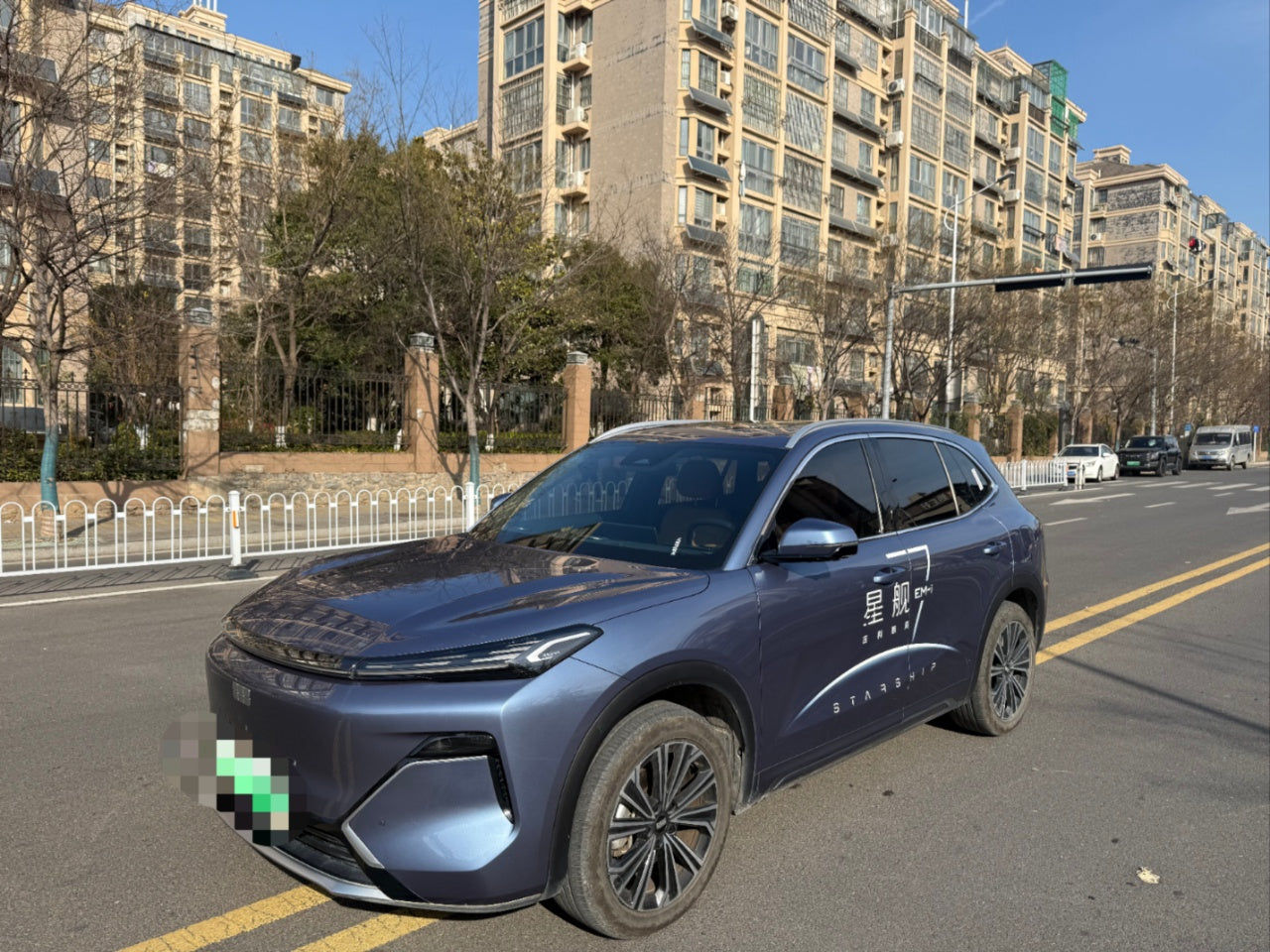 Geely Galaxy Starship 7 2024 г. с пробегом 14000 км, Плагин-гибрид ...