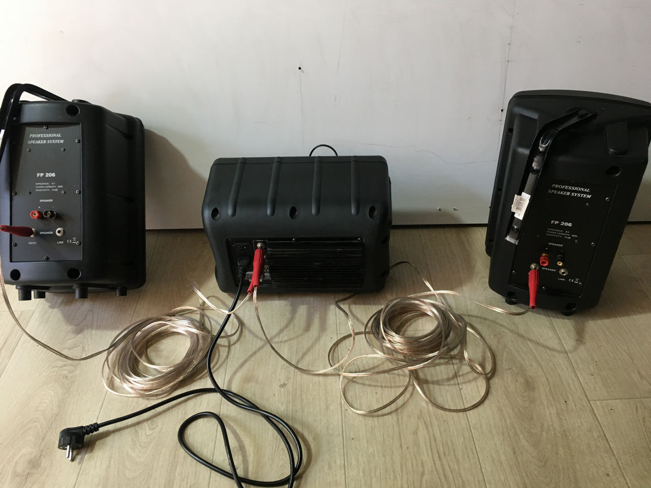 Set de boxe cu mixer amplificator tot la 150 euro