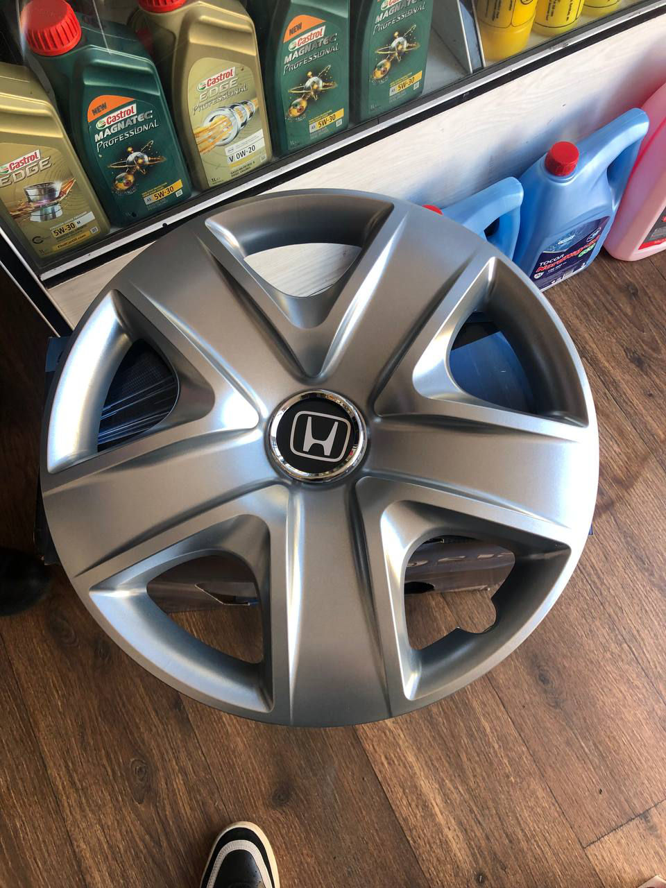 Продам новые колпаки r17