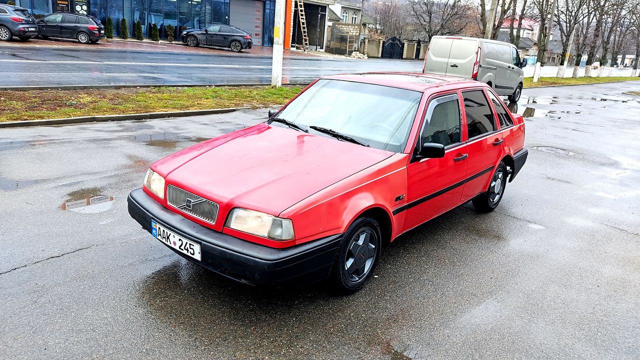 Volvo 400 Series