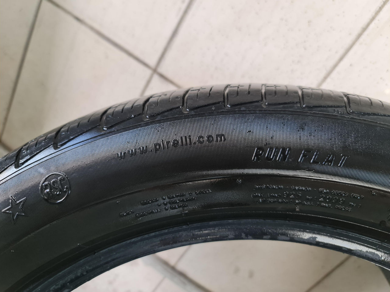 245/50 R19