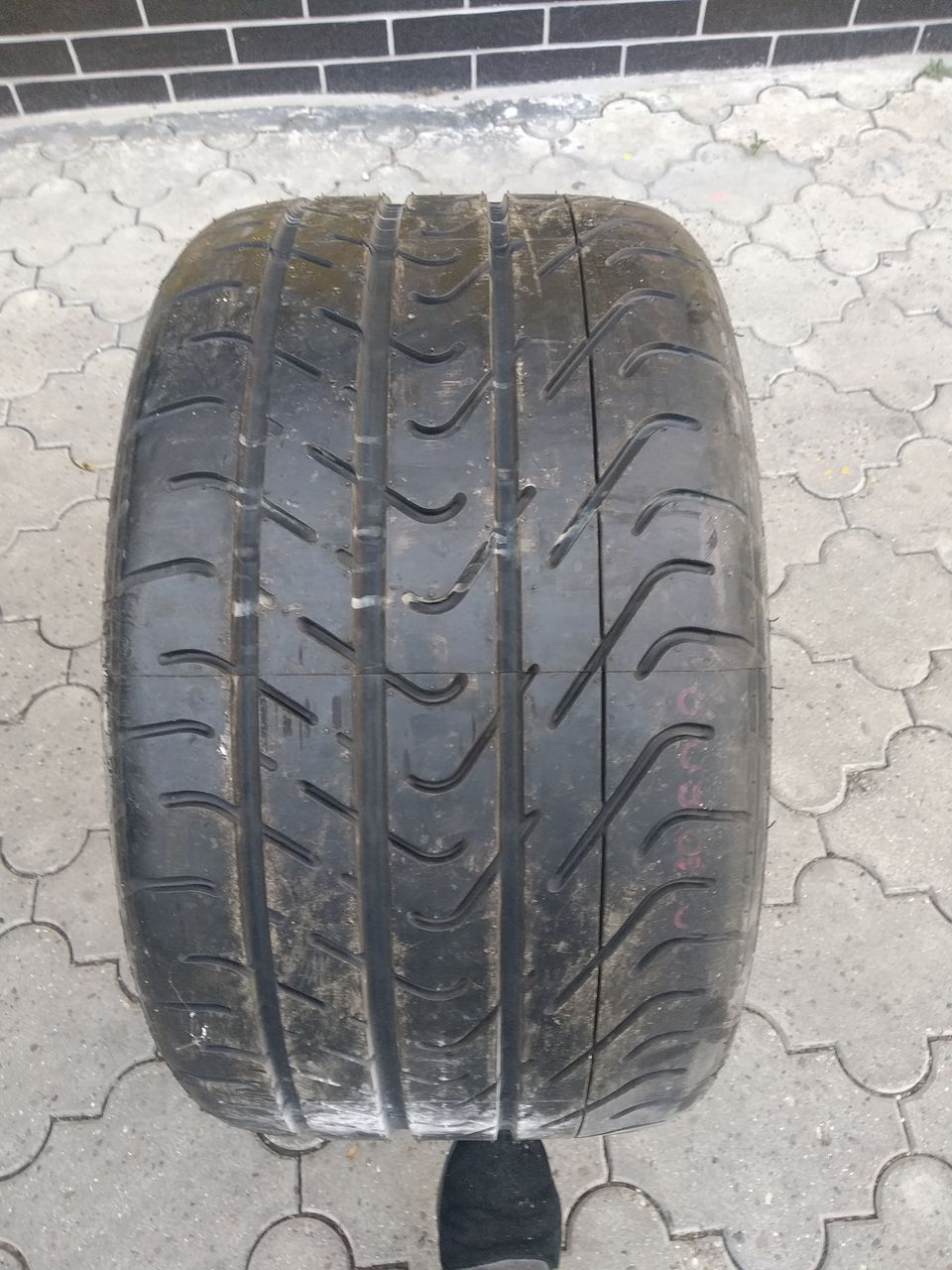 Куплю 275/35 285/35 либо 295/35 r19