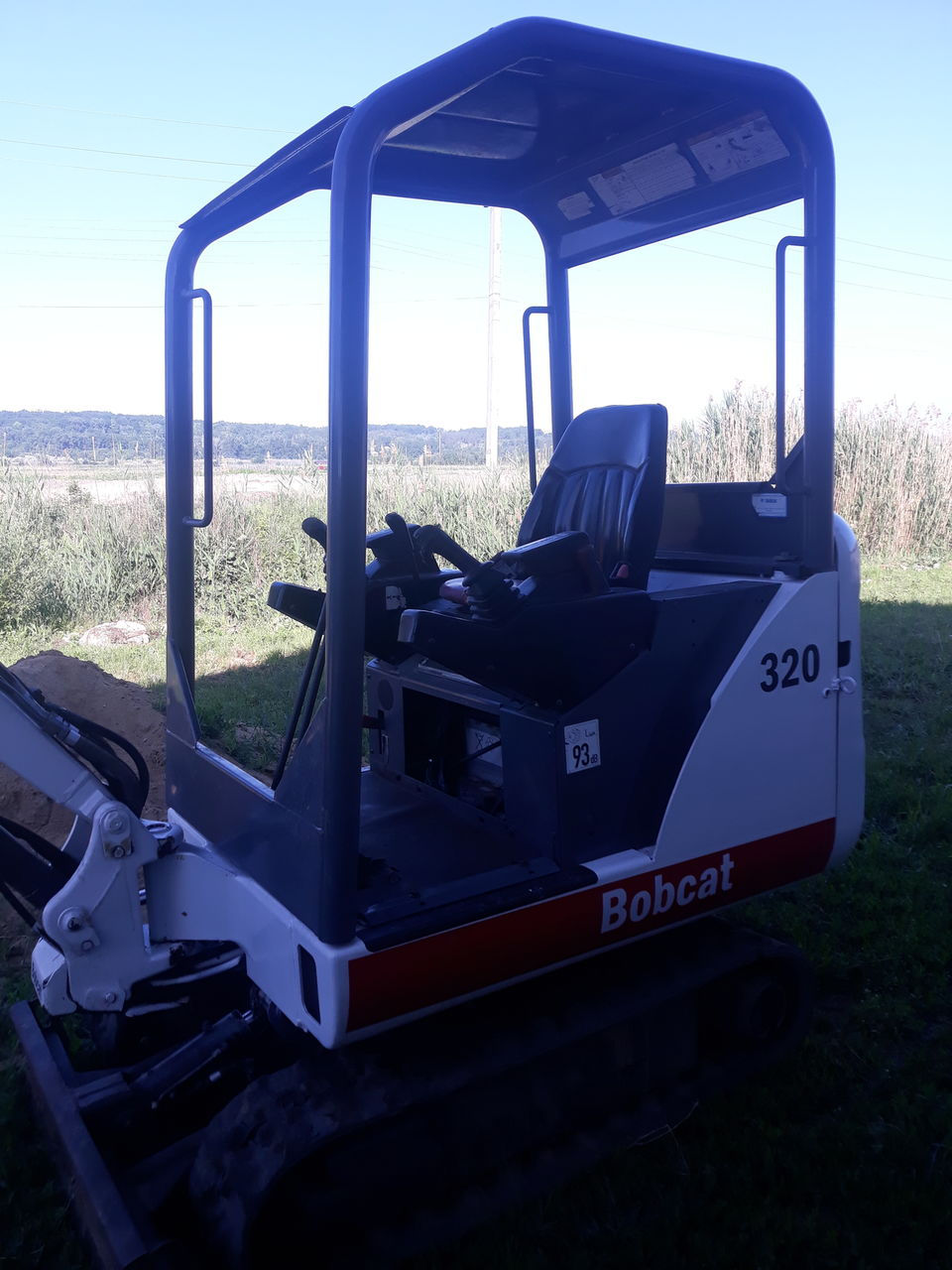 Se vinde bobcat J320