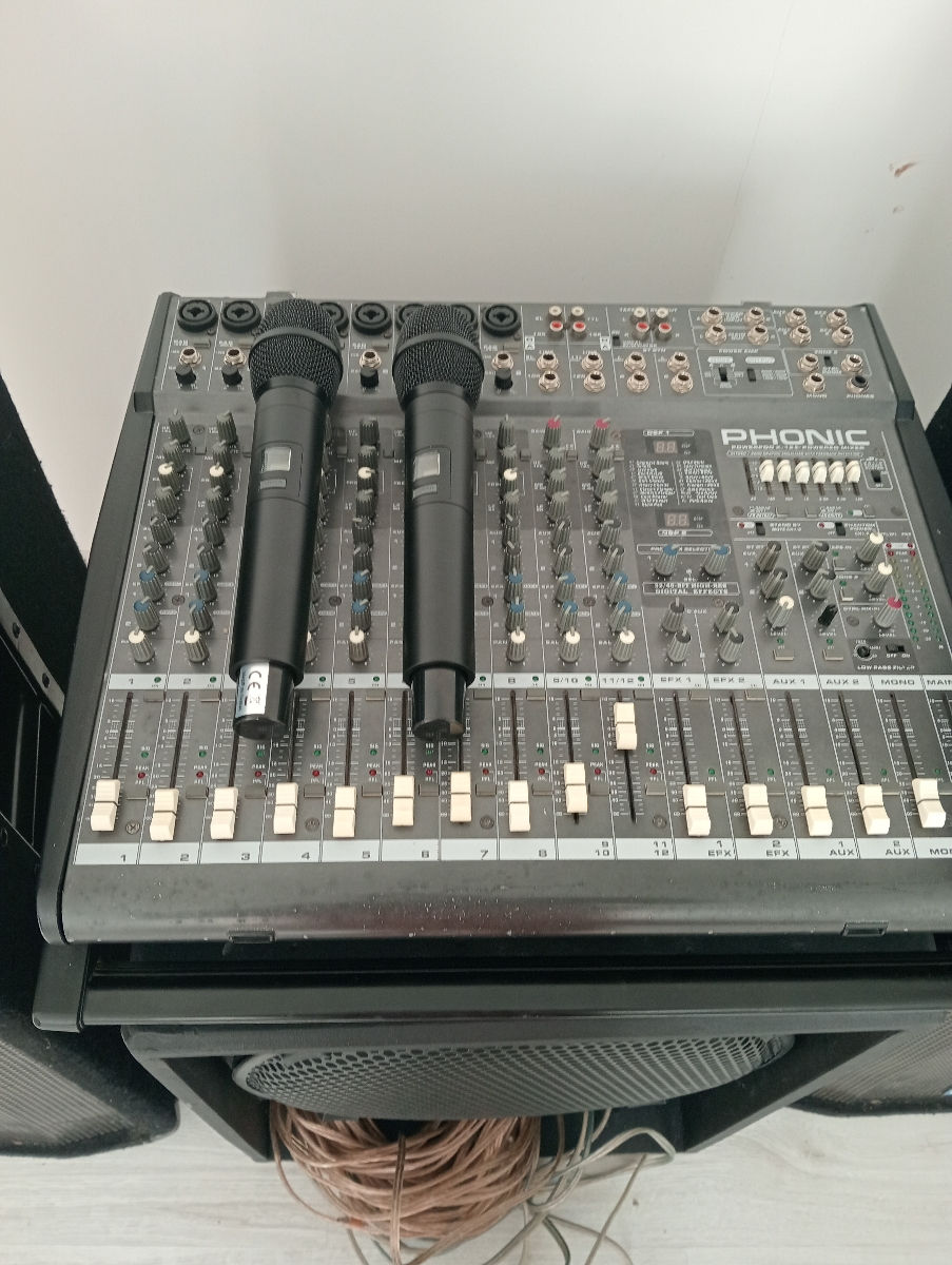 Phonic Mixer