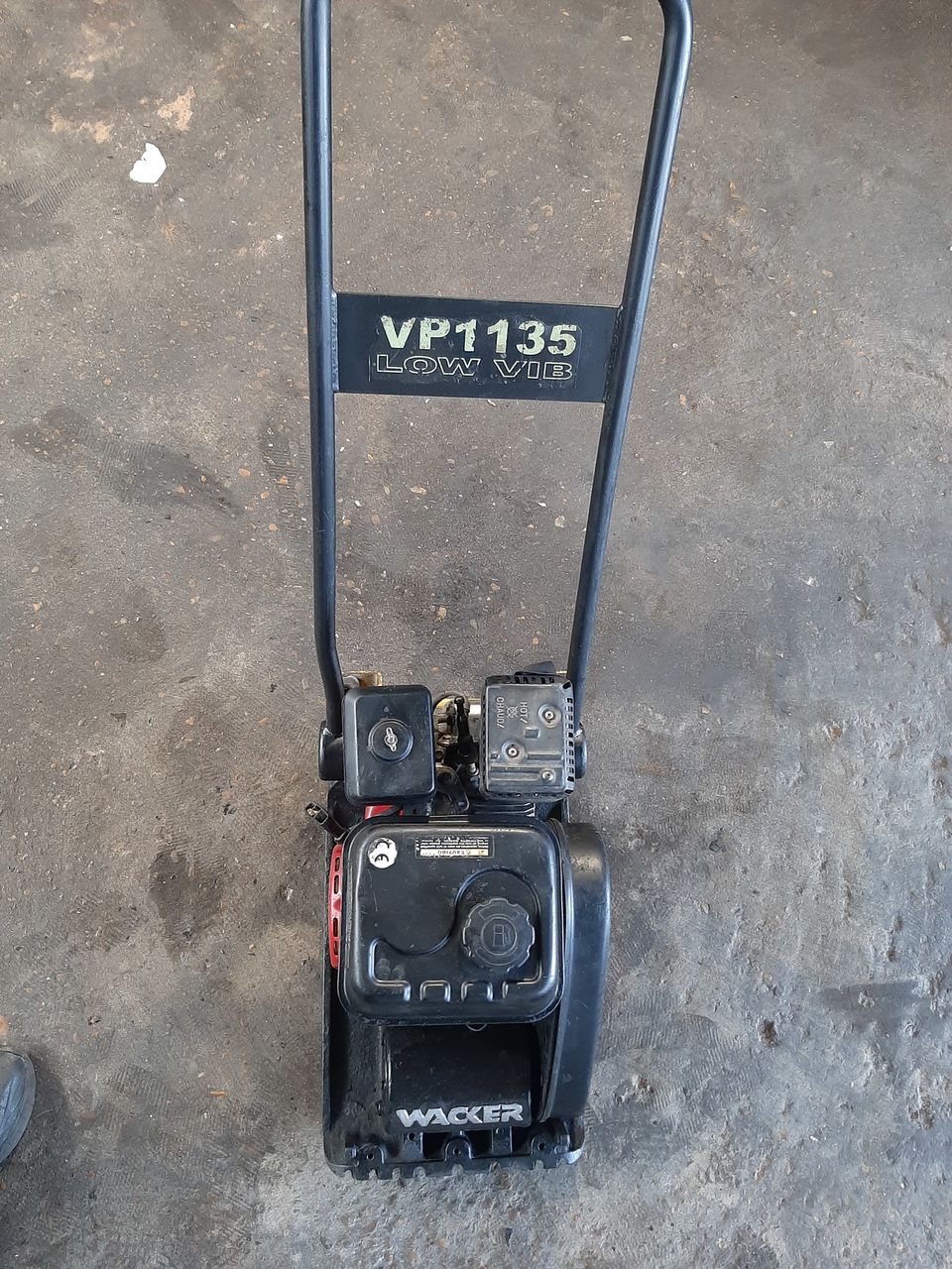 Vind vibroplita Wacker VP1135 , виброплита