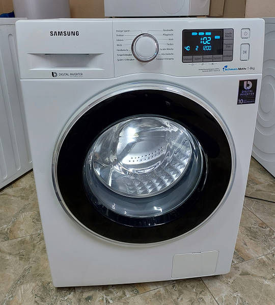 Samsung 8 kg 200euro lucreaza foarte bine, adusa din germania, garanție, livrare,conectare