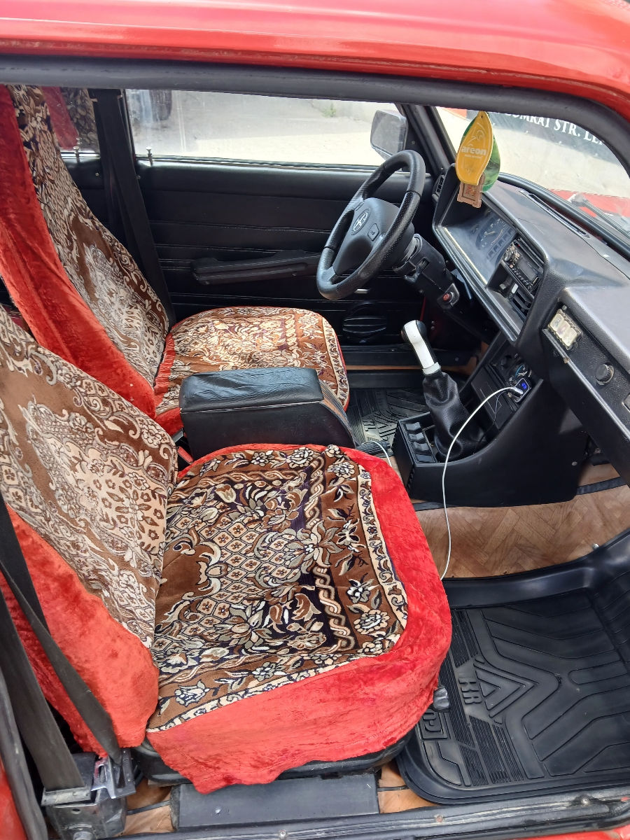 Lada / ВАЗ 2107 1991 г. с пробегом 100000000 км, Бензин, 900