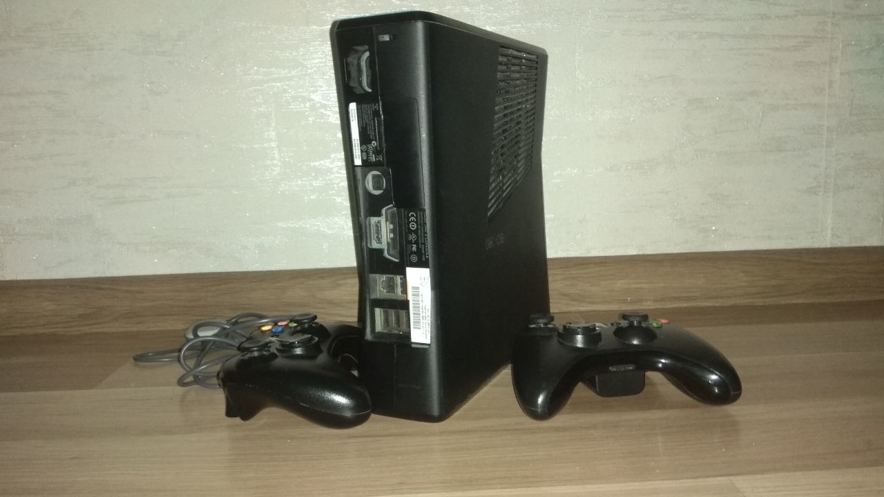 Vând Xbox 360 Slim | Продам Xbox 360 Слим [250 gb]