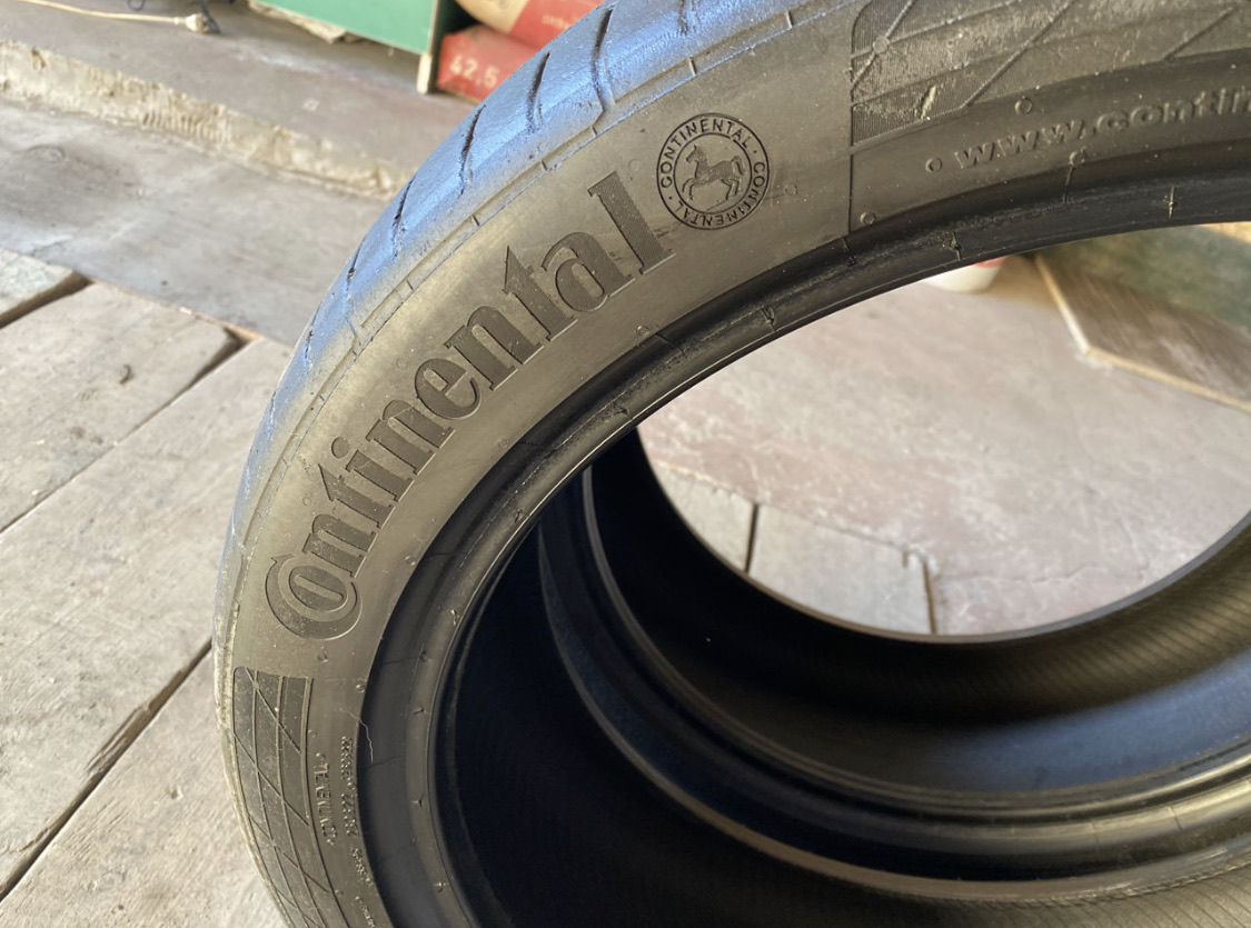 R19 225/45 Continental