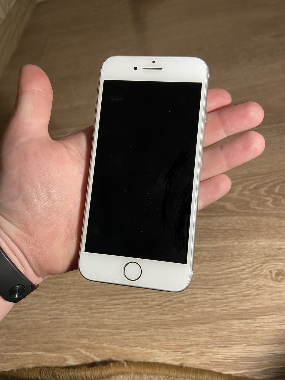 iPhone 8