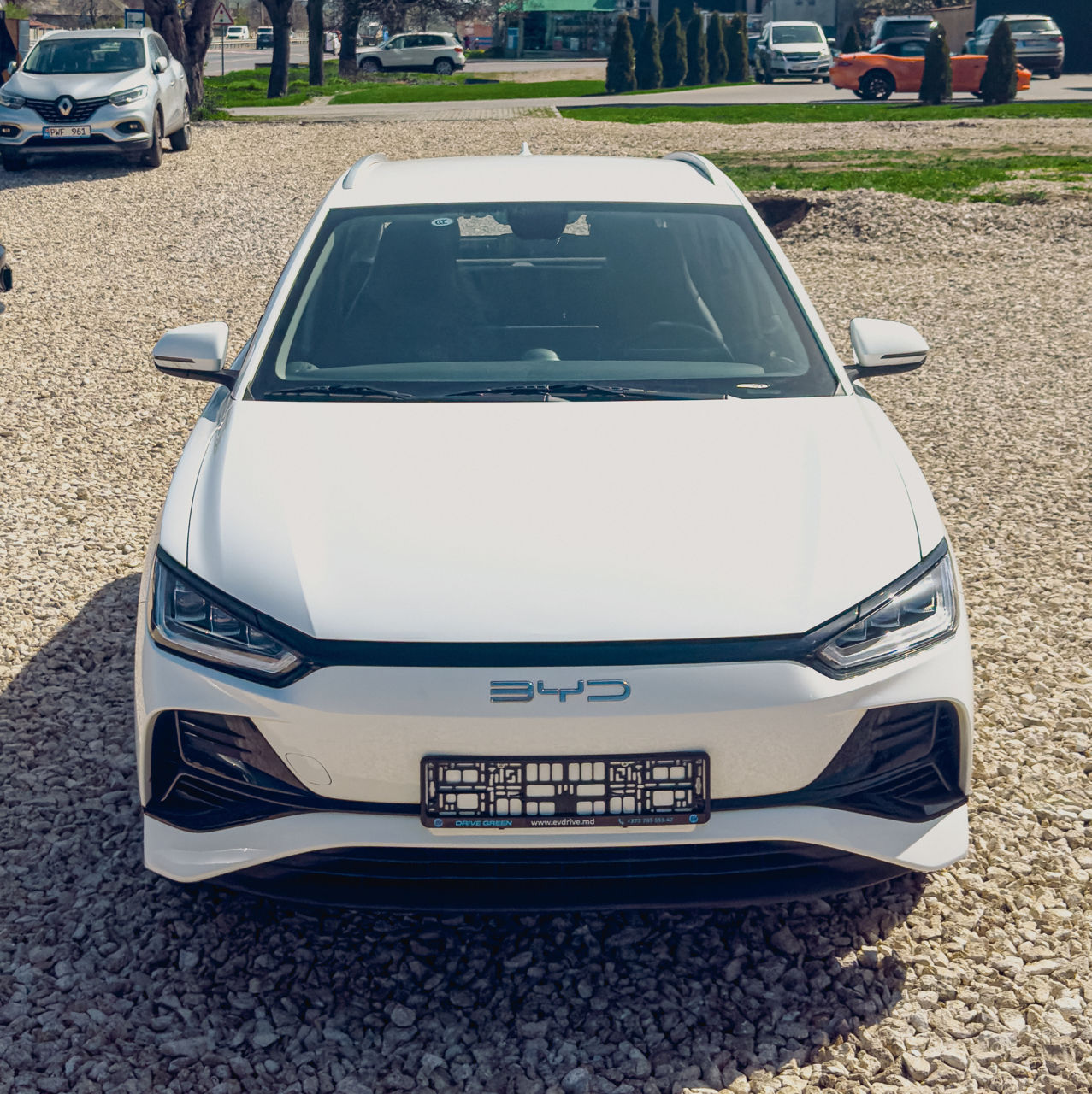 Byd E2 2023 г. с пробегом 2000 км, Электричество, 15500