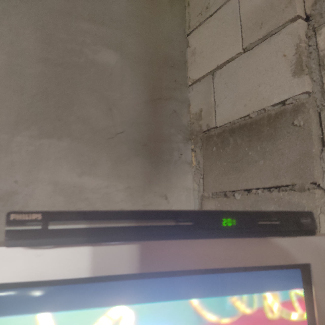 Телевизор Lentel с пультом и DVD c пультом