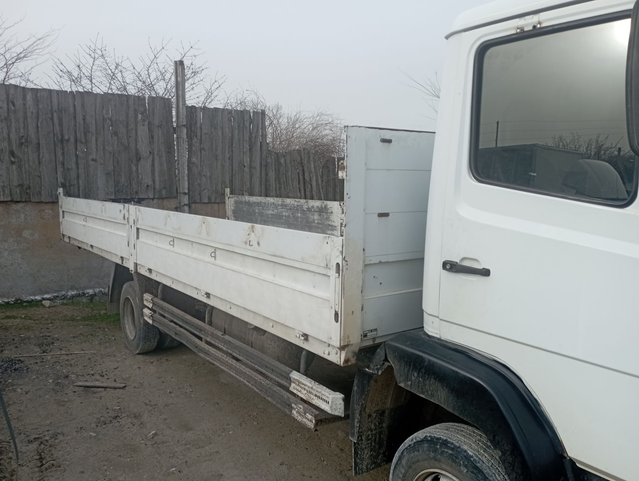 Mercedes 814 an. 1997 cu rulaj 550000 km, Diesel, 6500