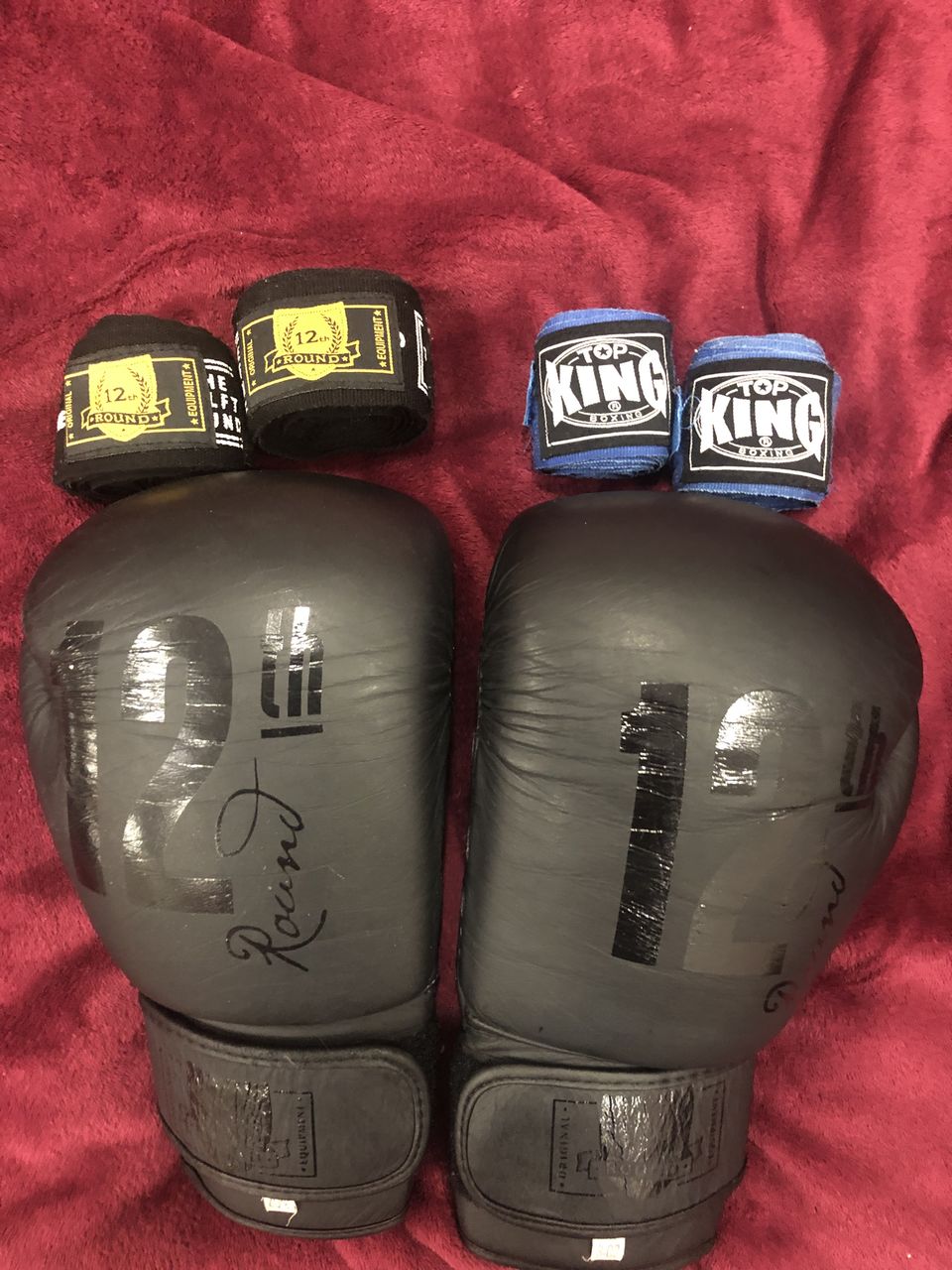 Manusi box 12th round + 2 perechi de binturi