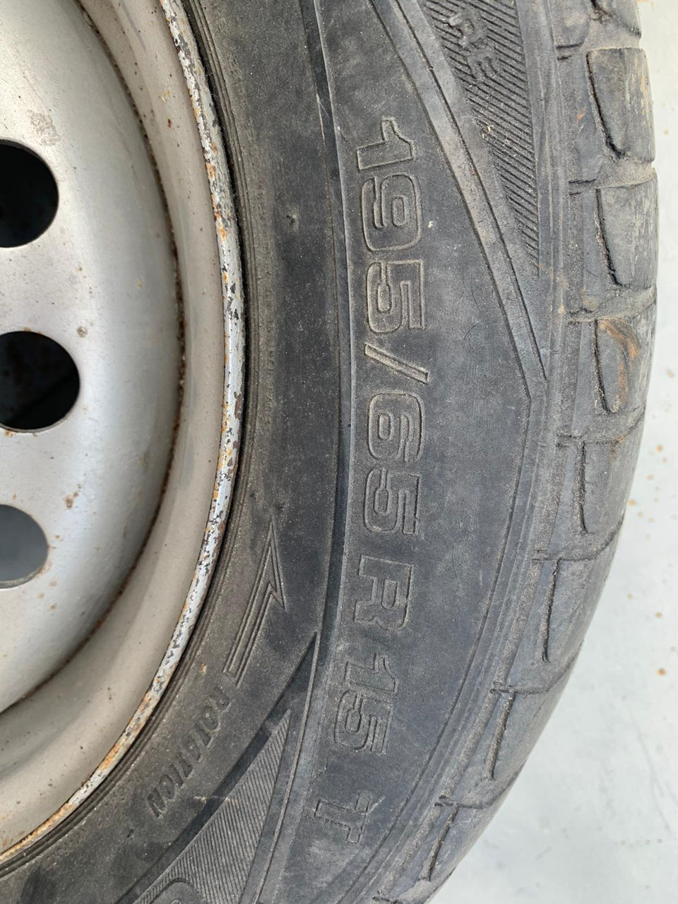 Discuri+anvelope R15.