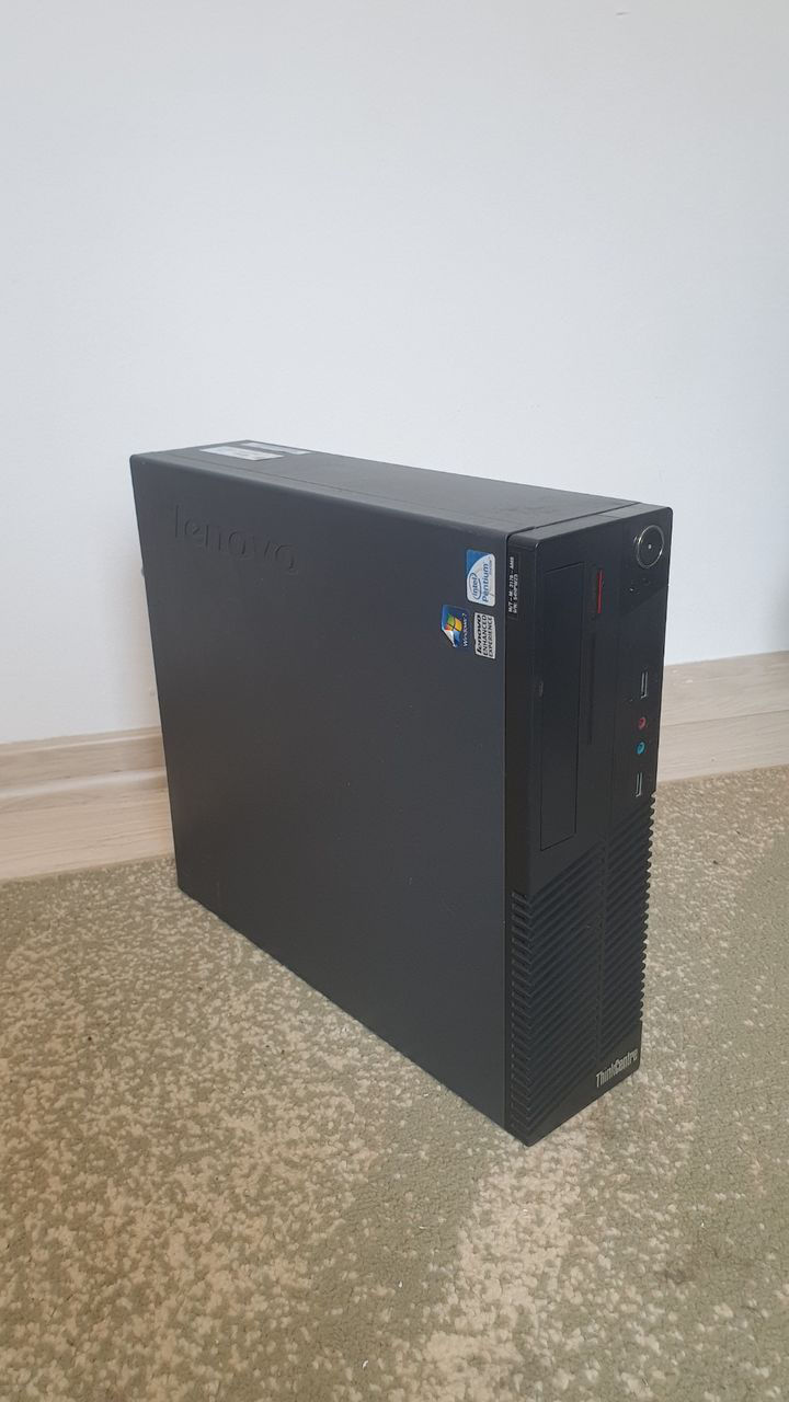 i3-2400 cpu ,ram 4gb, hdd 320gb.Calculator Lenovo