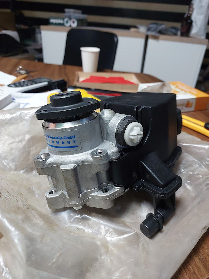 Насос Гидроусилителя Mercedes