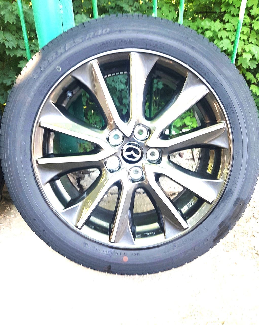 R18 215/50 (7J x 18 ET 50)