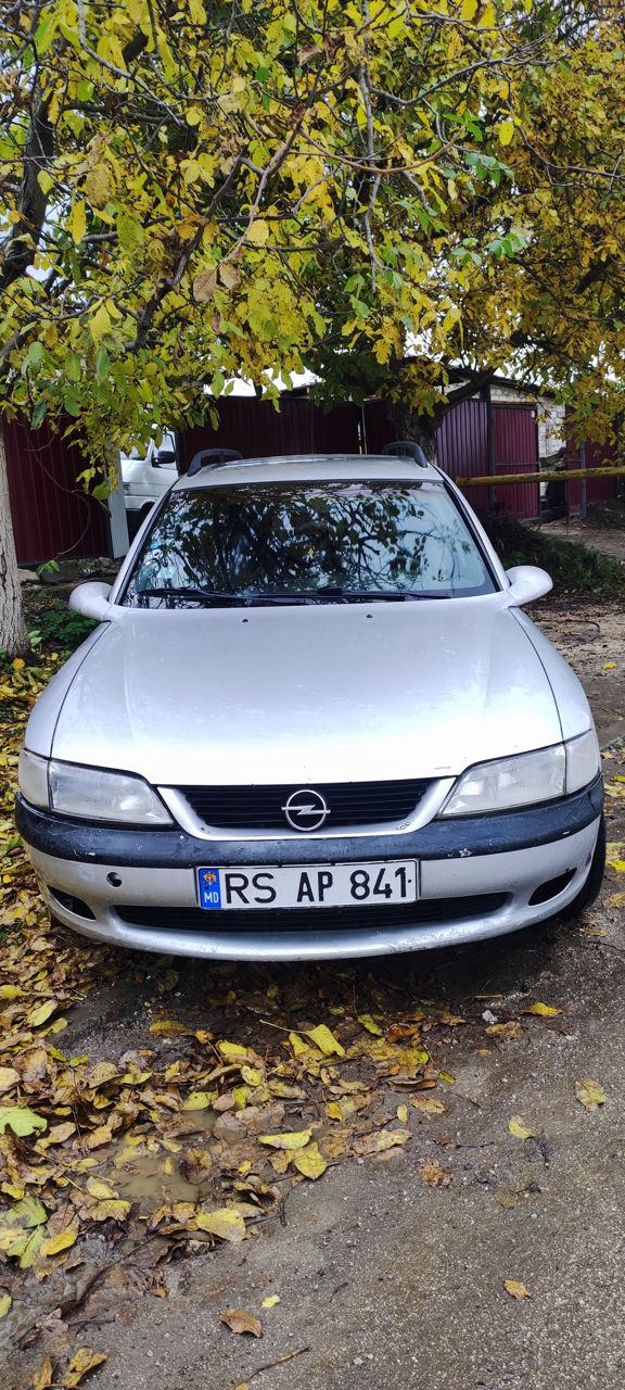 Opel Vectra 1998 г. с пробегом 333333 км, Бензин, 1200