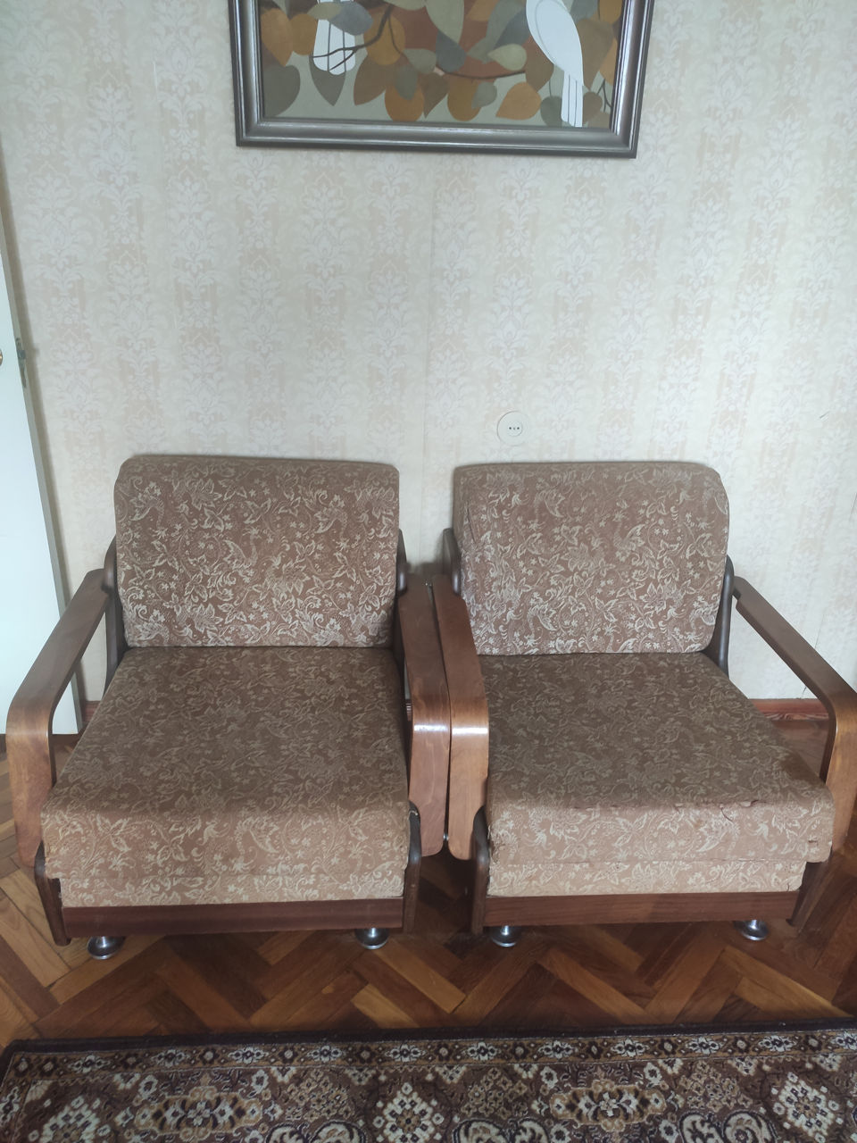 Продам 2 кресла (спальные)