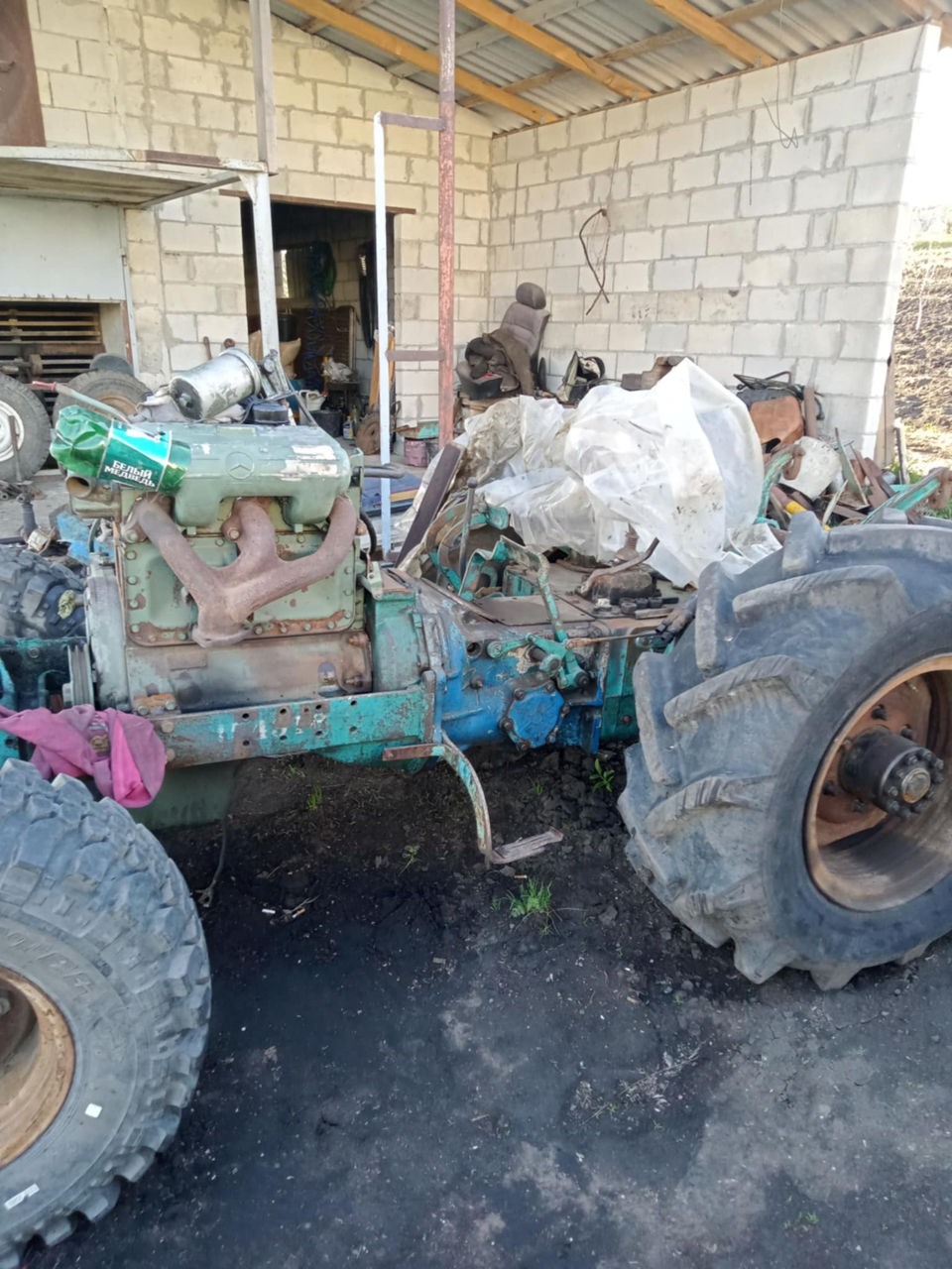 Se vinde motor de Racs 364.90 cai pentru T 40 prețul 18000 lei