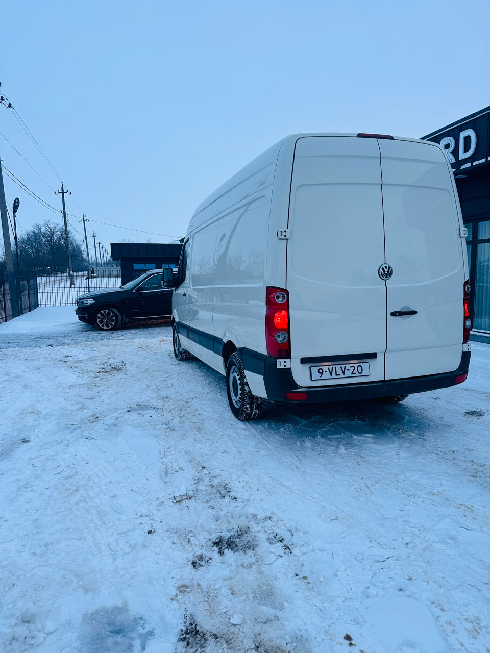 Volkswagen Crafter 2,5 100 kw an. 2011 cu rulaj, Diesel, 10800