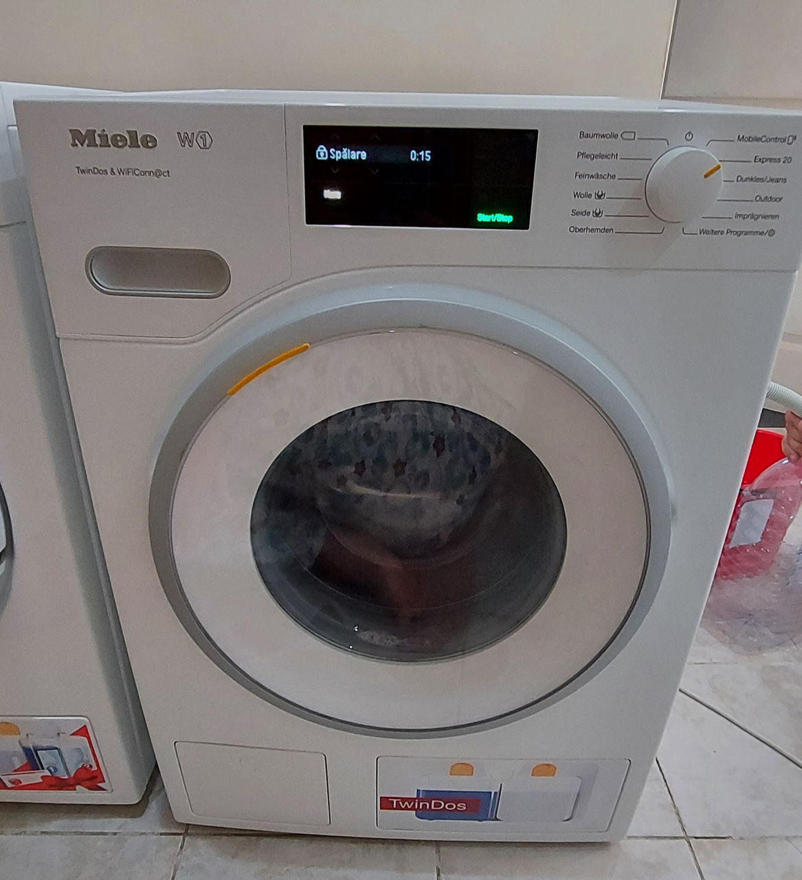 Miele W1 Twindos & Wi-fi de 8 kg adusa din Germania